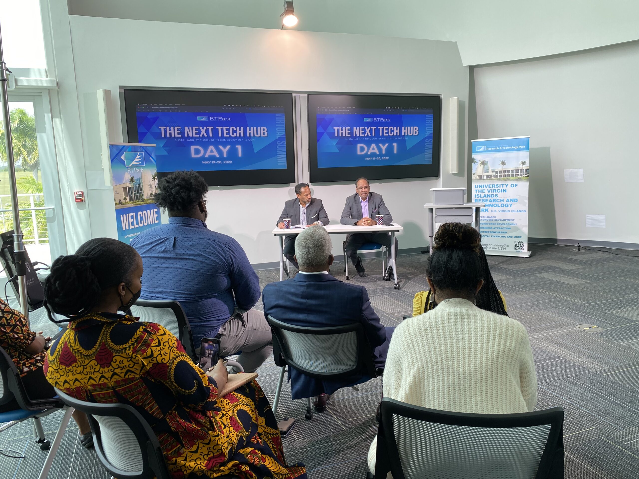 Actor, Director, Producer Tim Reid Speaks at UVI RTPark Business ...