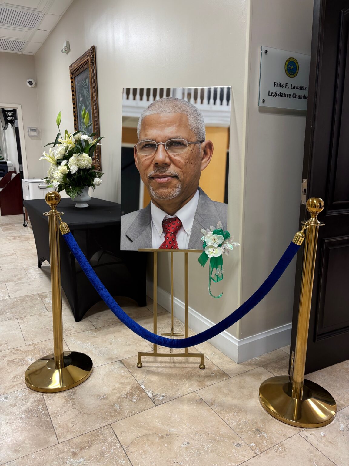 Former Sen. Ronald Russell Lies in State at Legislature as Colleagues ...